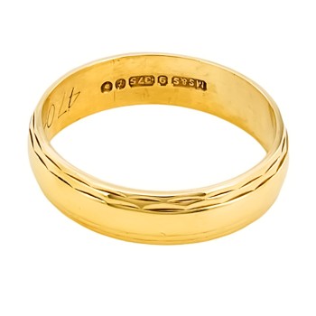 Second hand wedding band rings, gold and platinum