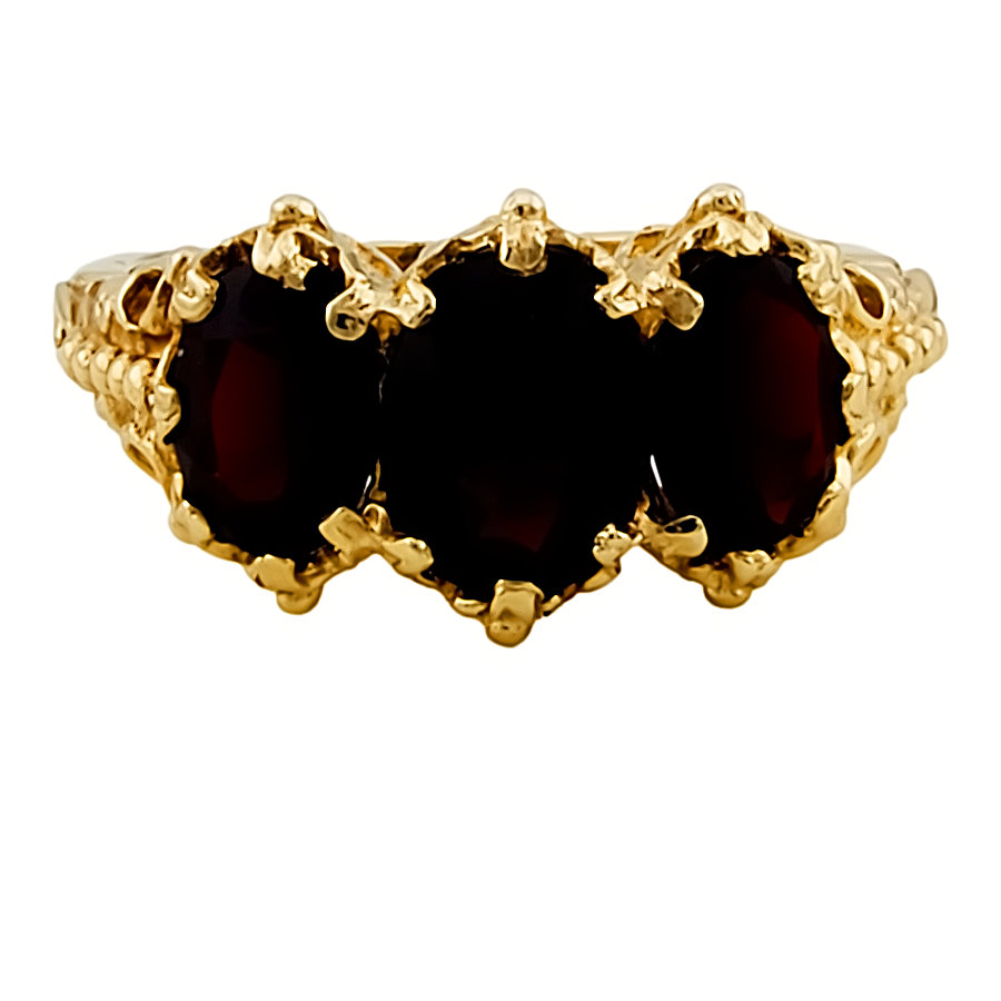 9ct Gold Garnet 3 Stone Ring size M